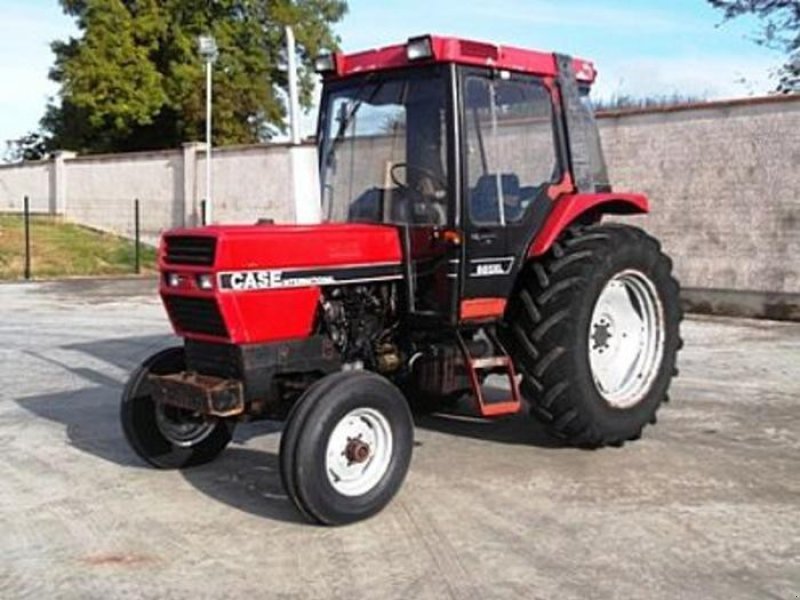 Case IH 885 XL Tractor, BT43 6QB - technikboerse.com