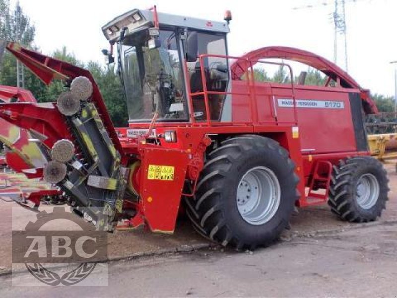 Massey Ferguson 5170 Forage harvester - technikboerse.com