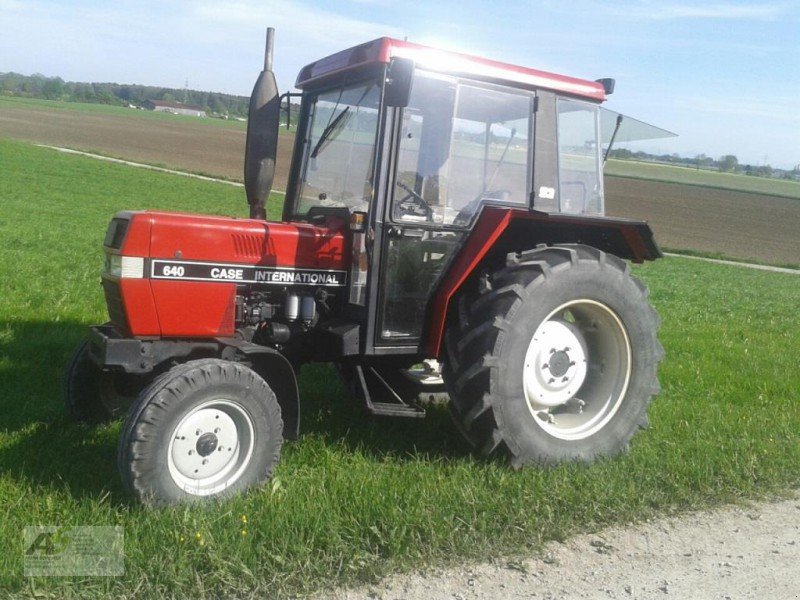 Case IH 640 S Traktor - technikboerse.com