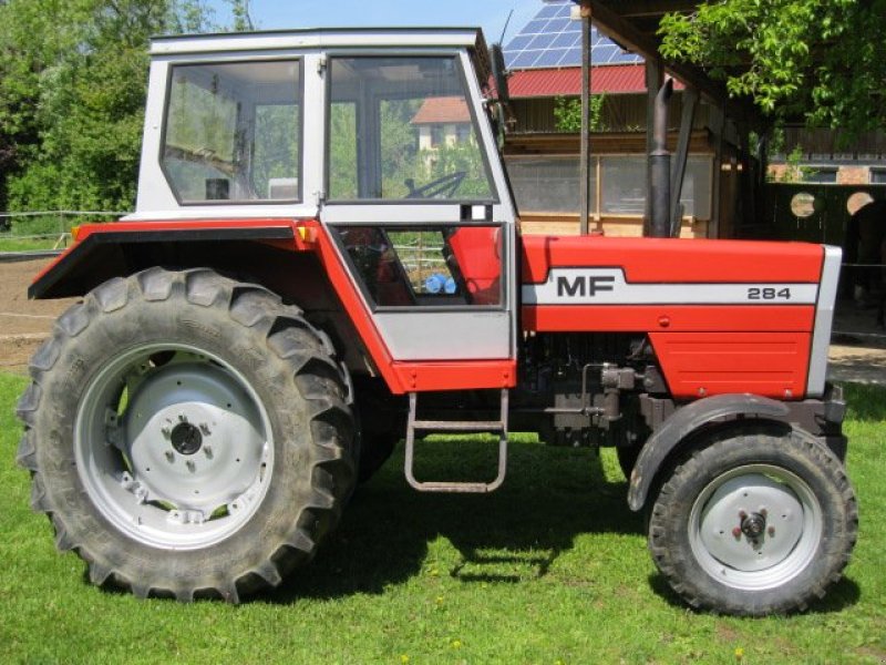 Massey Ferguson 284 S Traktor - technikboerse.com