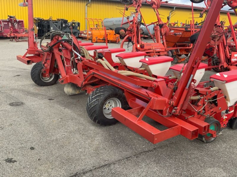 Покупка подержанных и новых Kverneland Optima NT. technikboerse.com