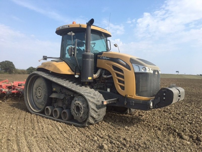 Used tractors and agricultural machinery - technikboerse.com