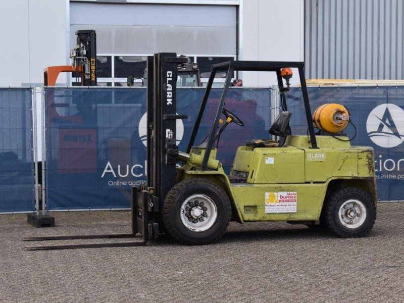 Clark Frontstapler gebraucht & neu kaufen - technikboerse.com