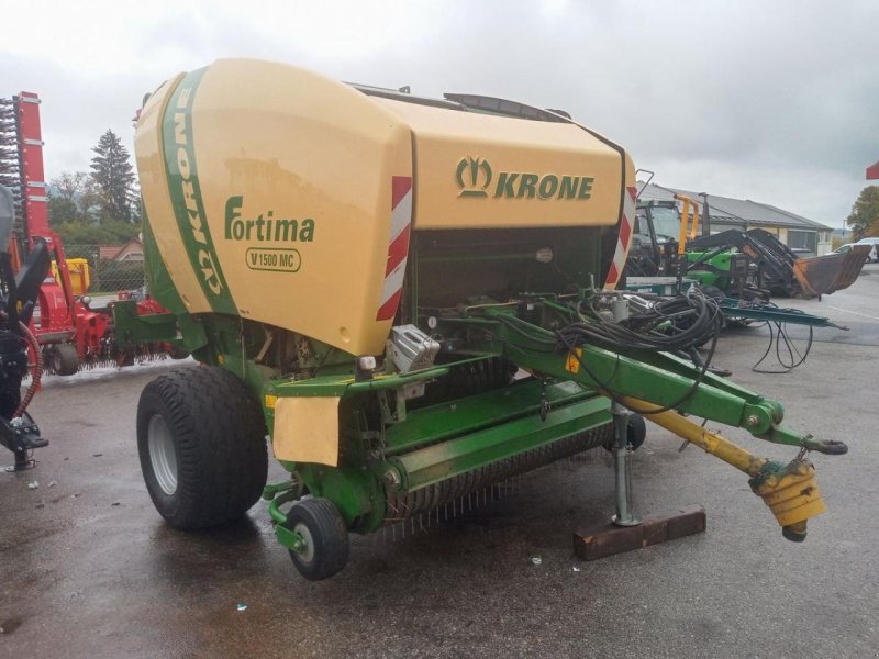 Buy Krone Comprima V 150 XC second-hand and new - technikboerse.com
