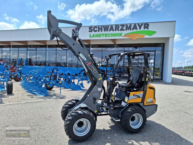 Buy GiANT Compact wheel loader second-hand and new - technikboerse.com