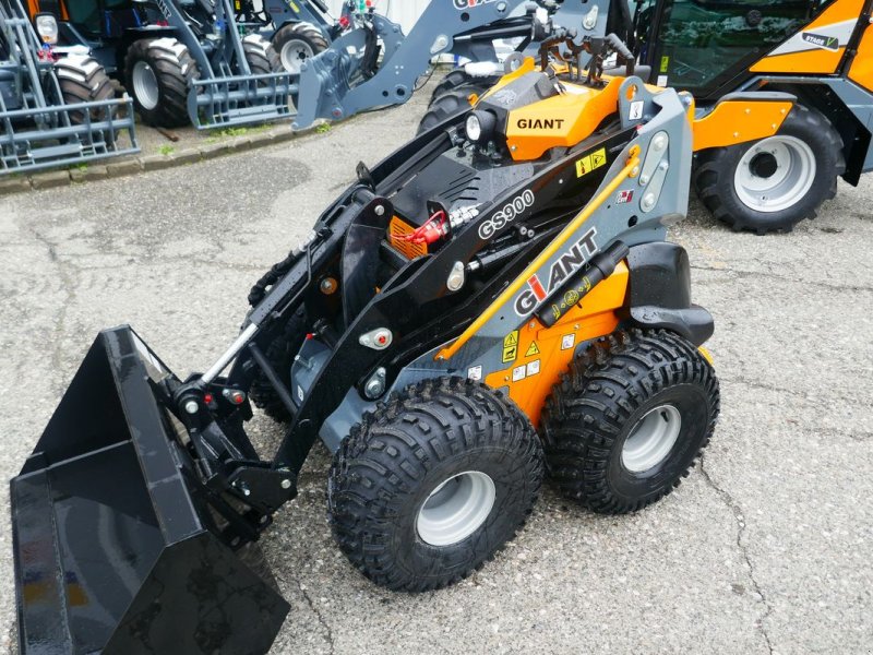 Buy GiANT Farm technique second-hand and new - technikboerse.com