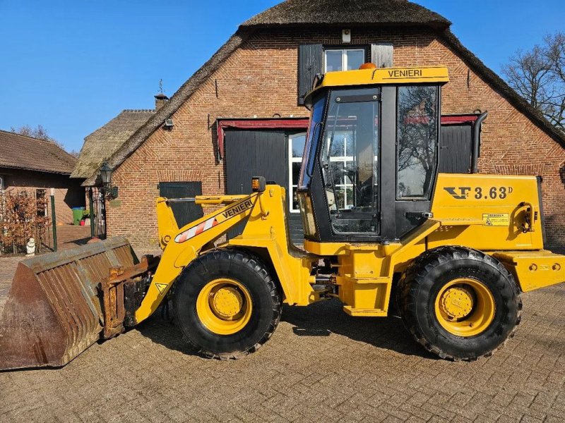 Kloubové bagrové nakladače zakoupit použité & nové - technikboerse.com