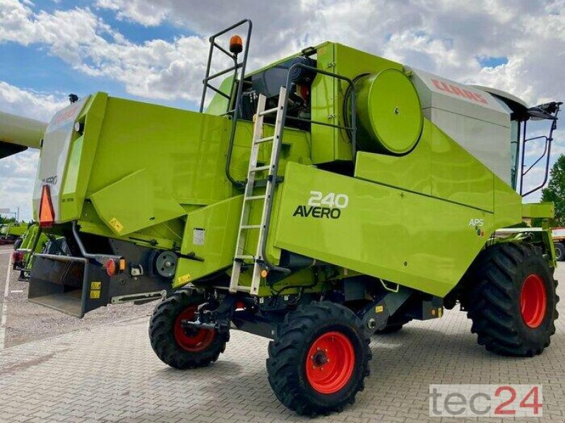 CLAAS Avero 240 gebruikt & nieuw kopen - technikboerse.com