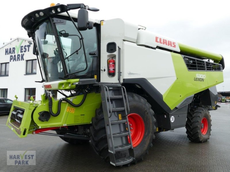 Buy CLAAS Lexion 5300 second-hand and new - technikboerse.com
