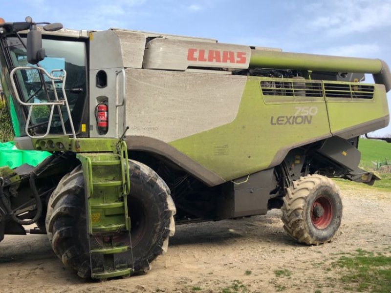 acheter CLAAS Lexion 750 TT d'occasion et neuf - technikboerse.com
