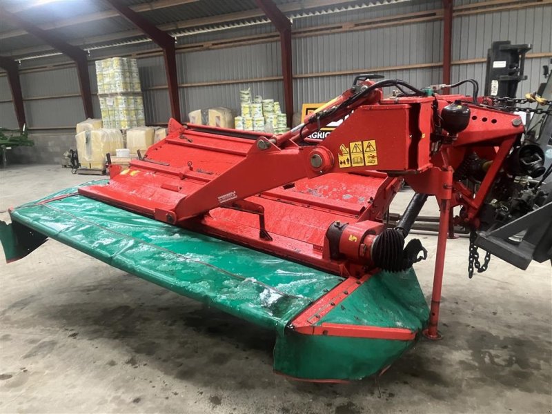 Buy Taarup Grassland & forage harvesting technology second-hand and new ...