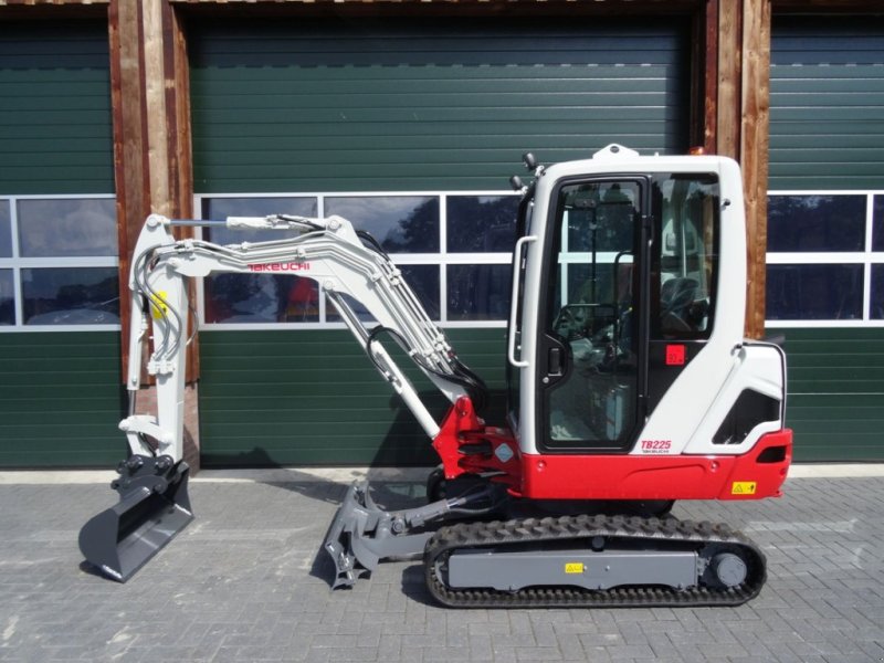Takeuchi Minibagger gebraucht & neu kaufen - technikboerse.at