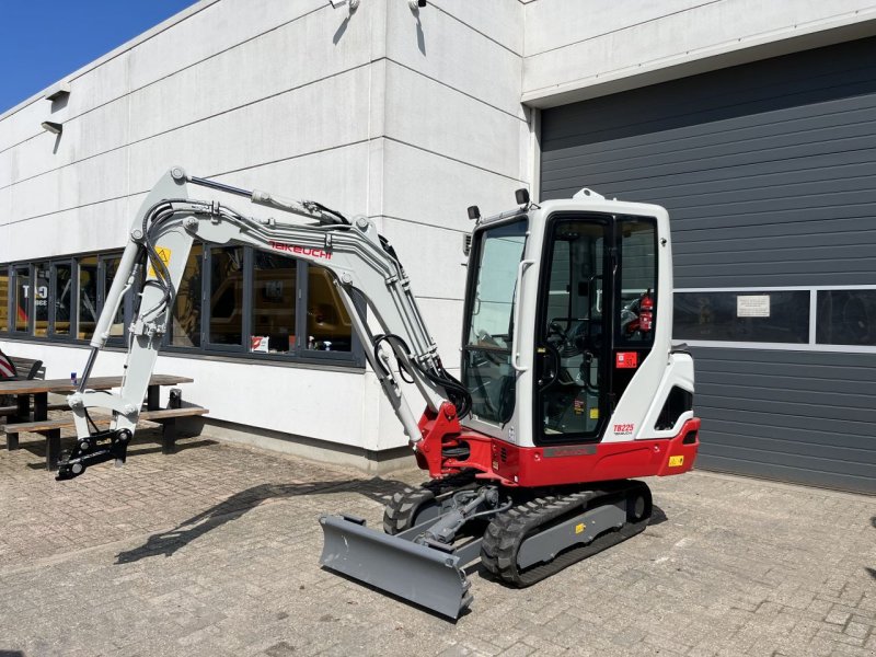 Takeuchi TB 225 gebraucht & neu kaufen - technikboerse.com