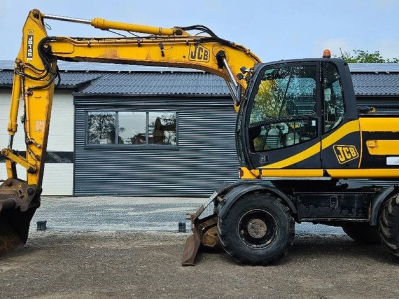 Buy Mobile excavator second-hand and new - technikboerse.com