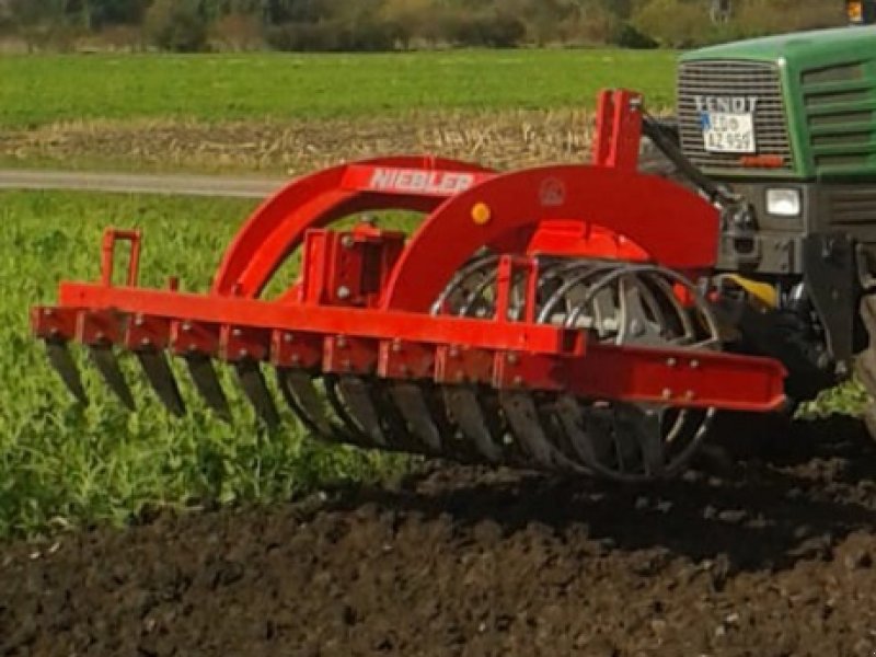 Niebler Frontpacker 2,50m Packer & Walze - technikboerse.com