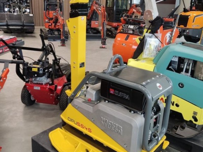 SCHUURHUIS B.V. in Oldebroek - technikboerse.com