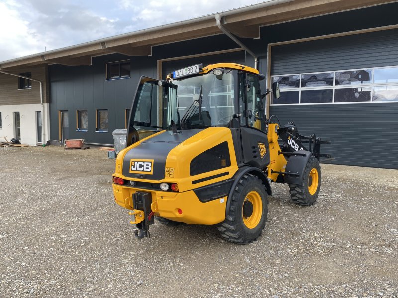 Buy JCB 407 second-hand and new - technikboerse.com