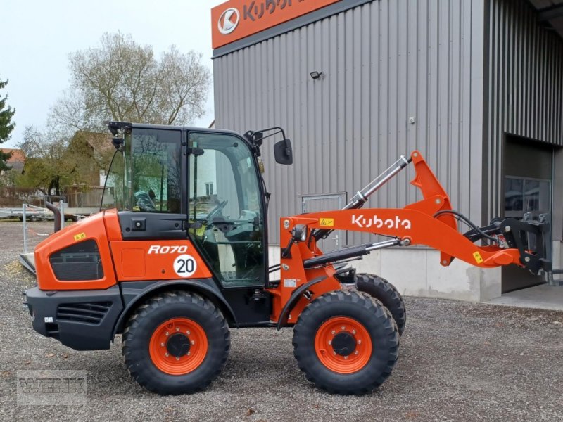 Buy Kubota Wheel loader second-hand and new - technikboerse.com