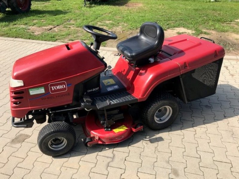 Toro DH200 Rasentraktor - technikboerse.com