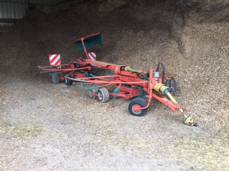 Buy Taarup Grassland & forage harvesting technology second-hand and new ...