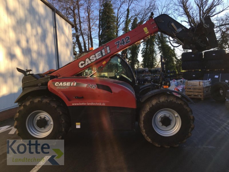 acheter Case IH Farmlift 742 d'occasion et neuf - technikboerse.com