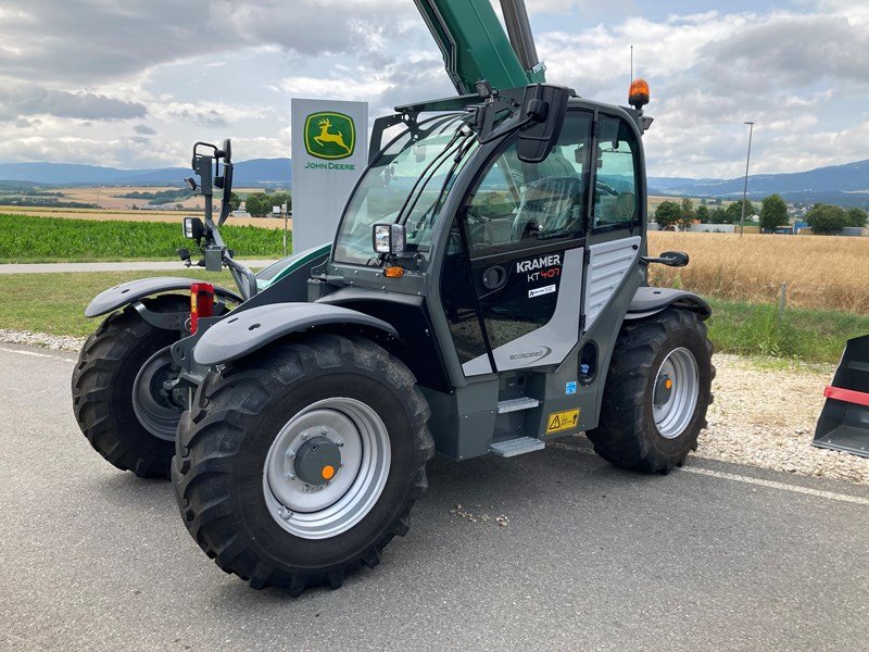 Buy Kramer Telescopic forklift second-hand and new - technikboerse.com