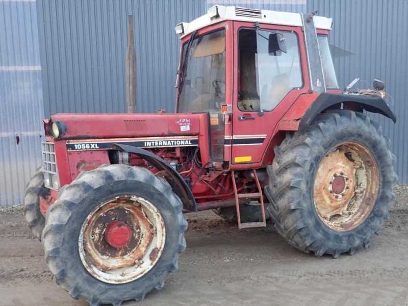 Buy Case IH 1056 XL second-hand and new - technikboerse.com