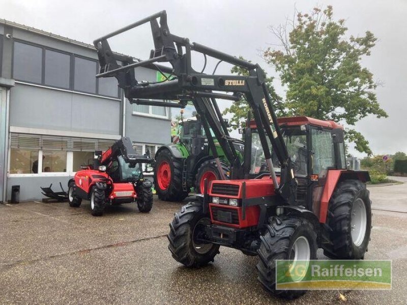 Traktor mit Frontlader - technikboerse.com