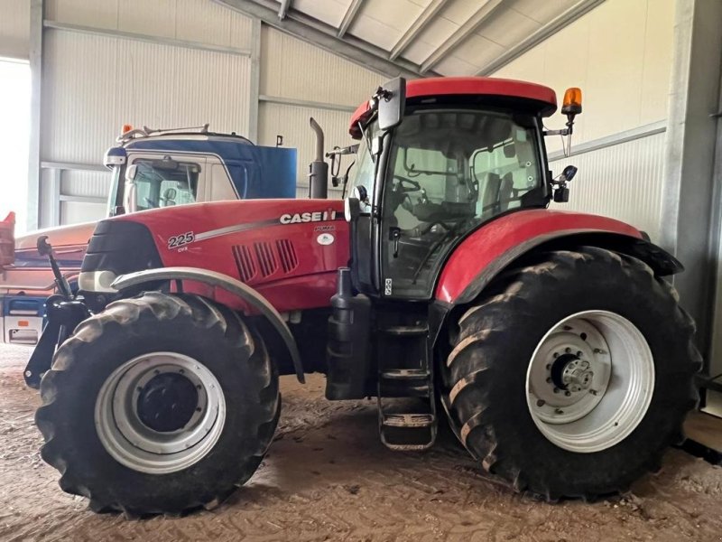 Buy Case IH Puma 225 CVX second-hand and new - technikboerse.com