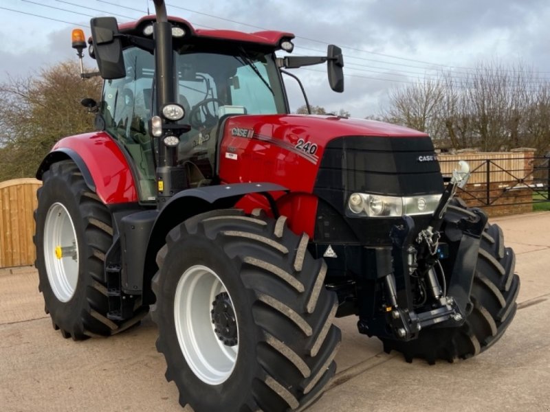 acheter Case IH PUMA 240 CVX d'occasion et neuf - technikboerse.com