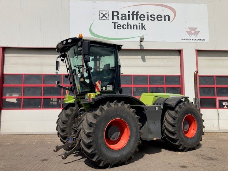 CLAAS Xerion 3800 zakoupit použité & nové - technikboerse.com