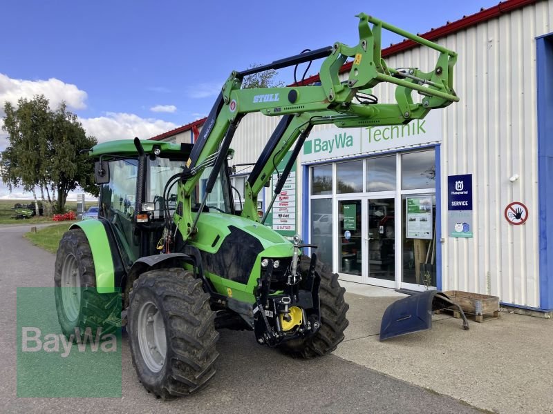 Traktor mit Frontlader - technikboerse.com