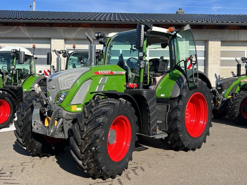Fendt 724 S4 ProfiPlus gebruikt & nieuw kopen - technikboerse.com