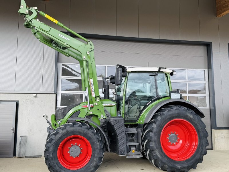 Traktor mit Frontlader - technikboerse.at