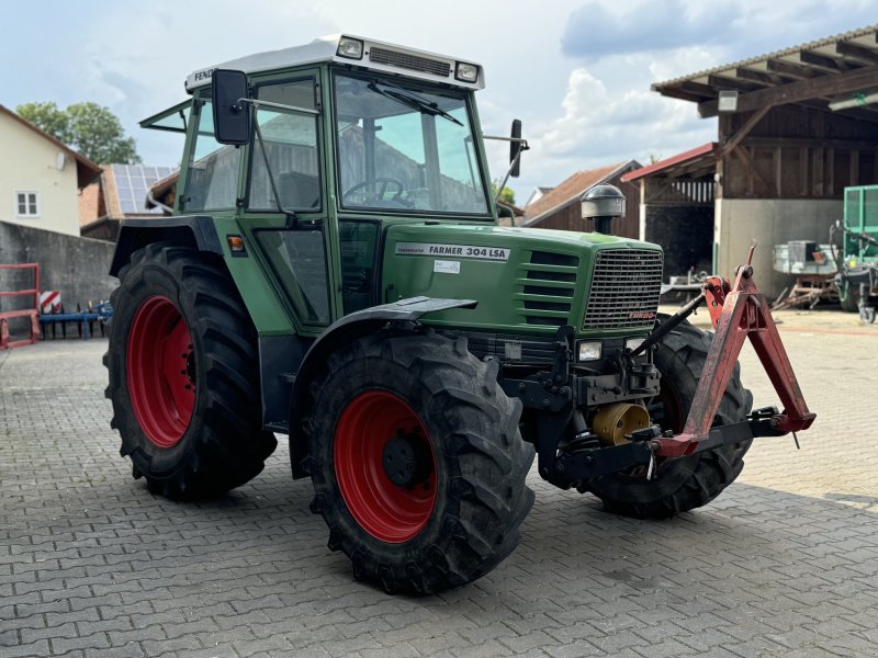 Buy Fendt Farmer 304 LSA Turbo second-hand and new - technikboerse.com