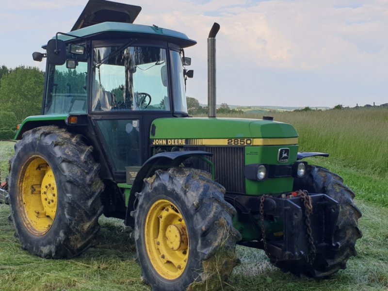 Buy John Deere 2850 second-hand and new - technikboerse.com