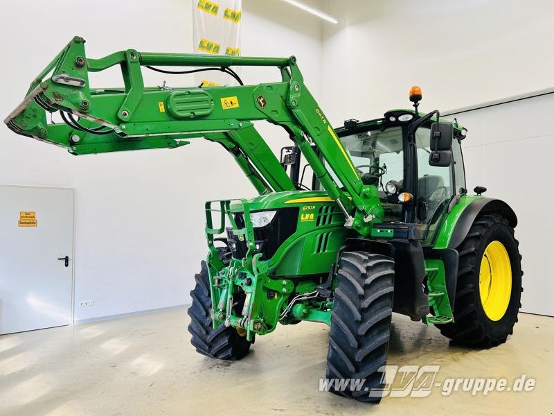 Traktor mit Frontlader - technikboerse.com