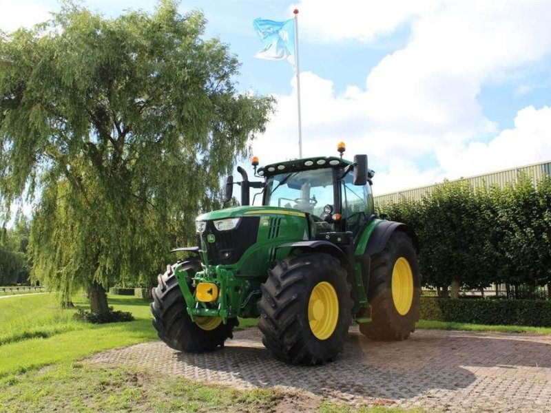 John Deere 6215R gebruikt & nieuw kopen - technikboerse.com