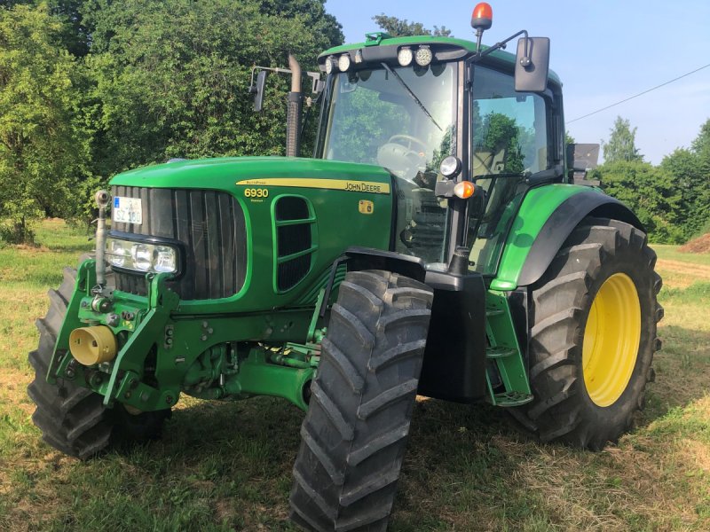 Buy John Deere 6930 Premium second-hand and new - technikboerse.com