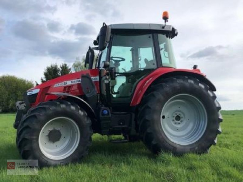 Massey Ferguson 5713 SL gebraucht & neu kaufen - technikboerse.at