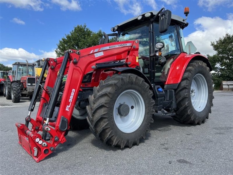 Massey Ferguson 5713 SL gebraucht & neu kaufen - technikboerse.com