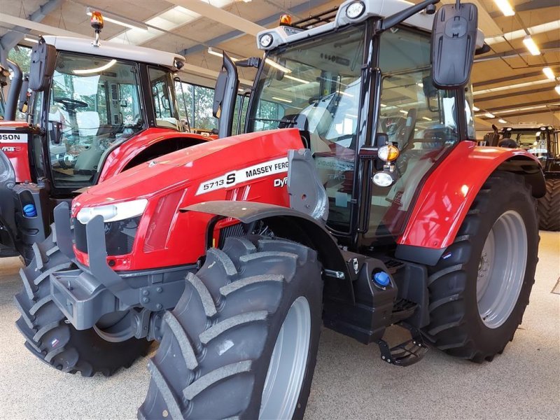 Massey Ferguson 5713 SL gebraucht & neu kaufen - technikboerse.com
