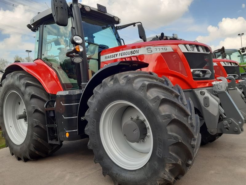 Massey Ferguson 8S.265 Dyna 7 gebraucht & neu kaufen - technikboerse.com