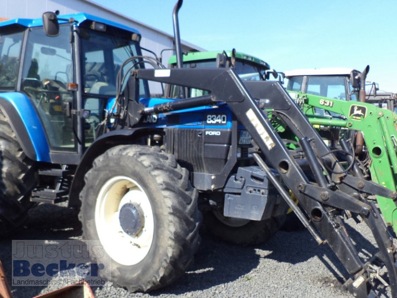 New Holland 8340 kúpiť použitý a nový stroj - technikboerse.com