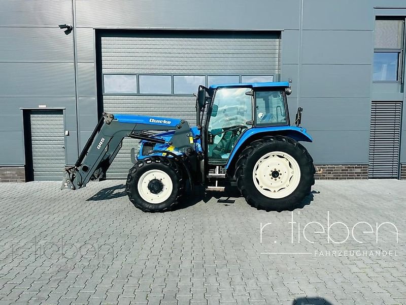 Traktor mit Frontlader - technikboerse.com