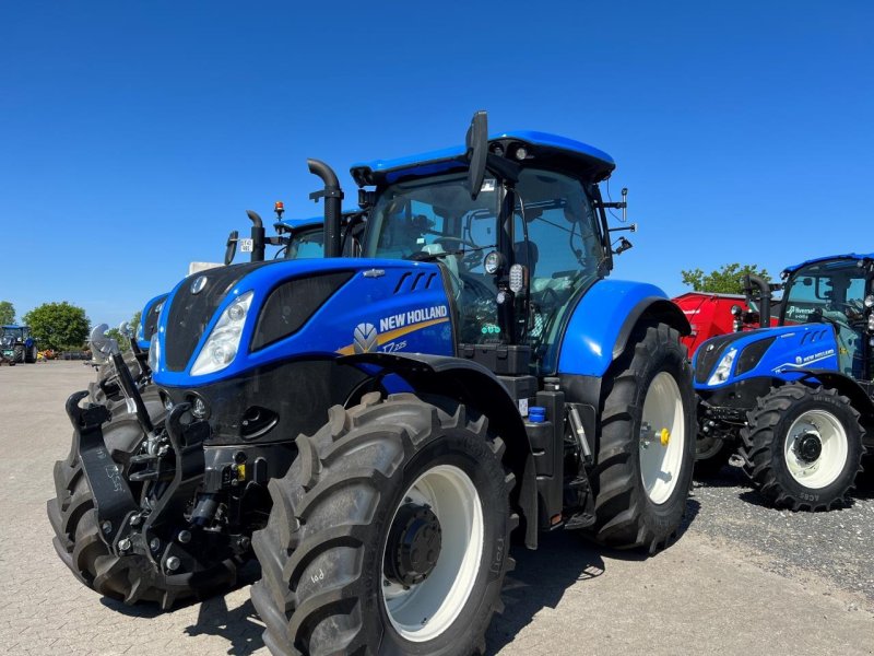 New Holland T7.225 AC gebraucht & neu kaufen - technikboerse.com