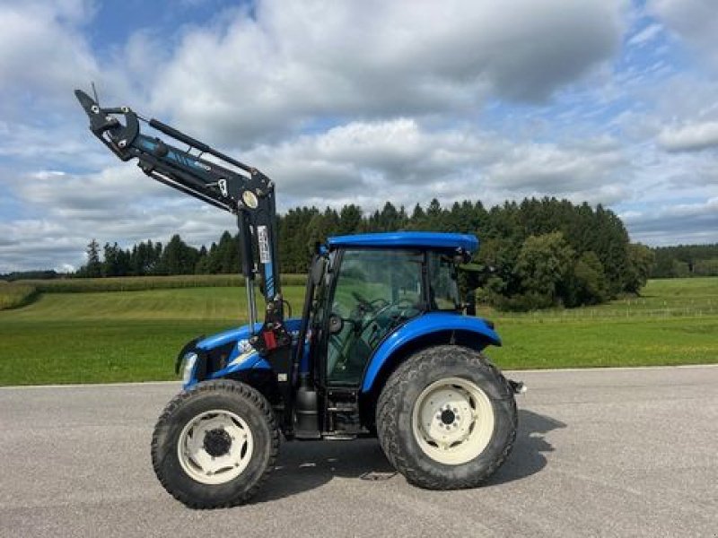 Traktor mit Frontlader - technikboerse.at