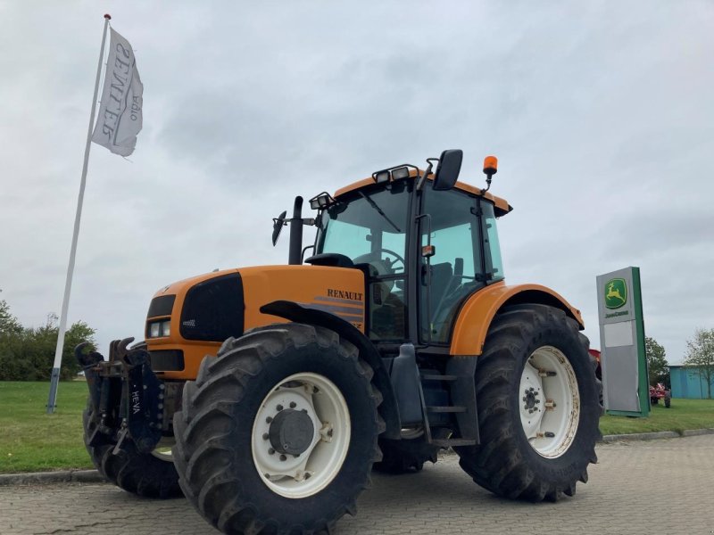 Renault Traktor gebraucht & neu kaufen - technikboerse.com