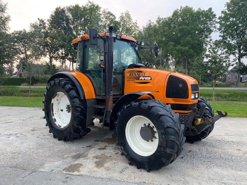 Tractor gebruikt _ gebruikte Traktoren / technikboerse.com