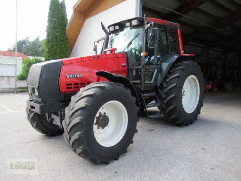 Buy Valtra 8150 second-hand and new - technikboerse.com